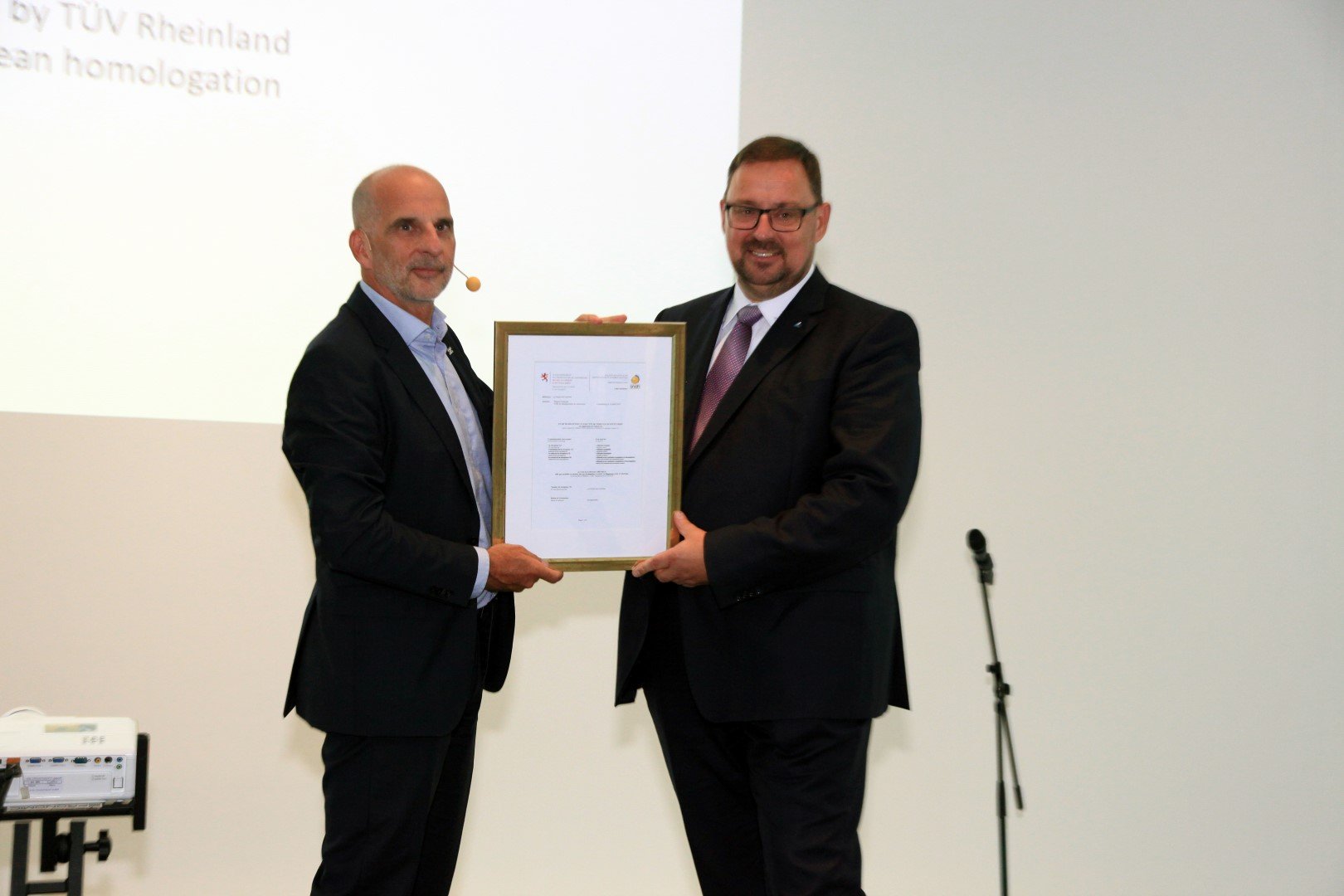 AIWAYS U5 granted EU WVTA Certificate with support from TÜV Rheinland